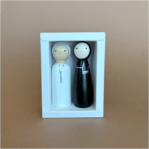 Emirati Couple Peg Dolls - Kojokaru Toys, Dubai UAE